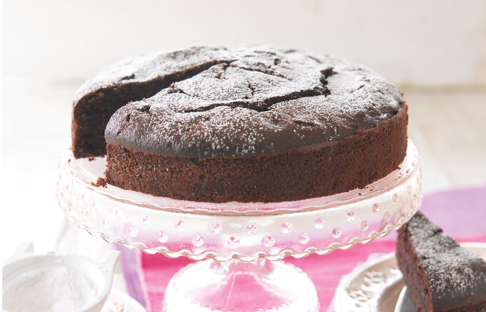 Beetroot chocolate blitz cake - Healthy Food Guide