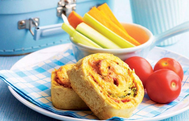 Cheesy pizza scrolls - Healthy Food Guide