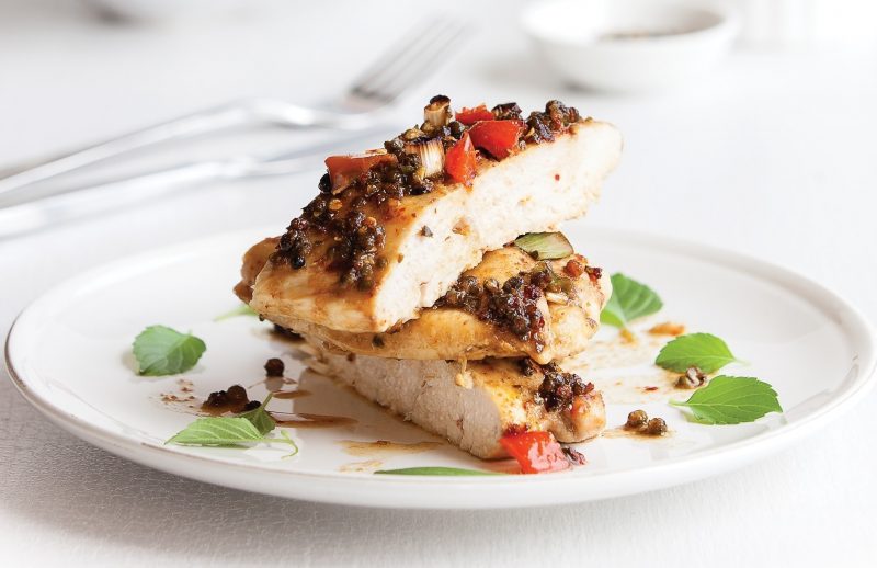 Chicken with spicy crunchy topping - Healthy Food Guide