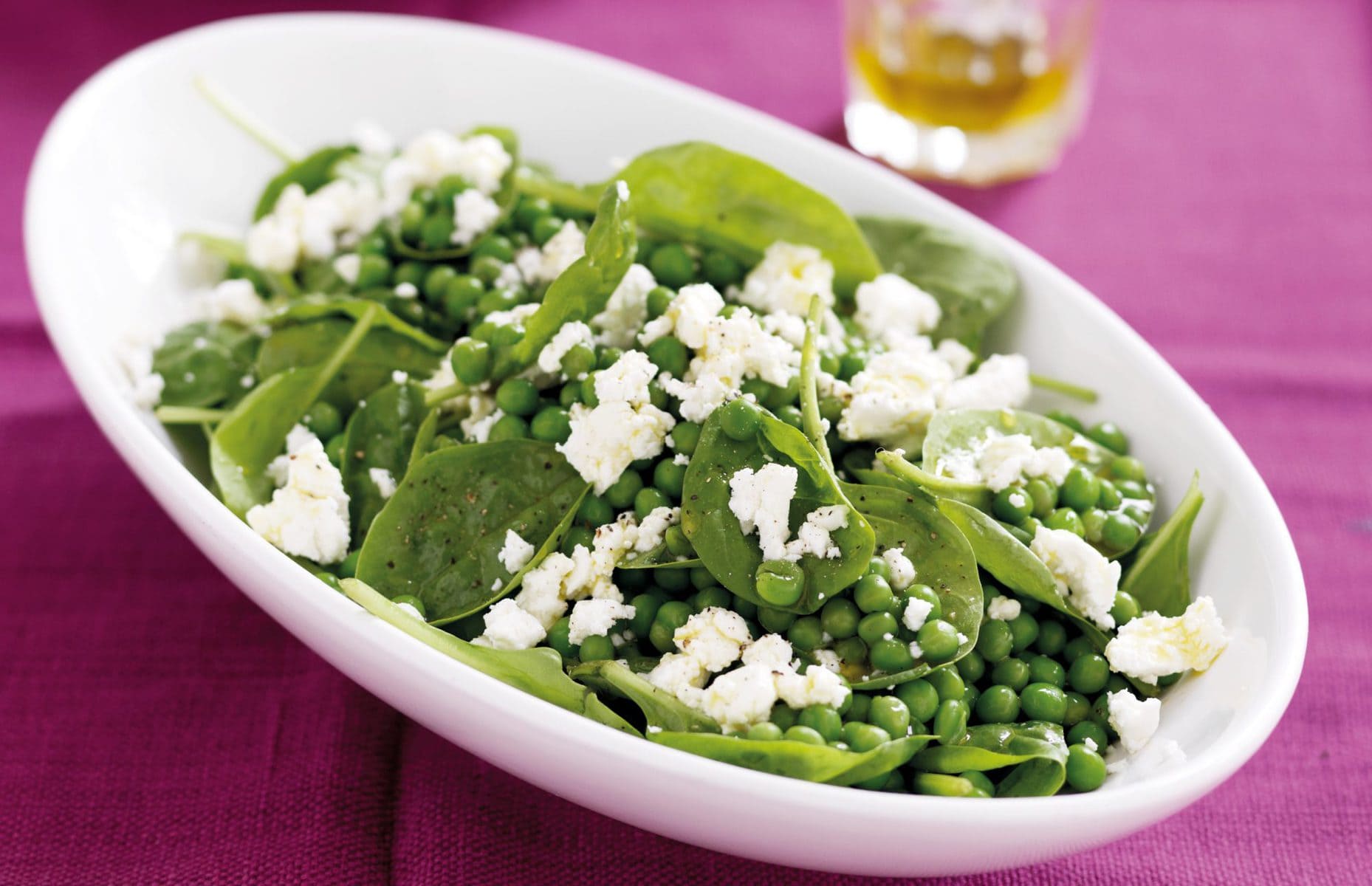 Greens with goats' cheese - Healthy Food Guide