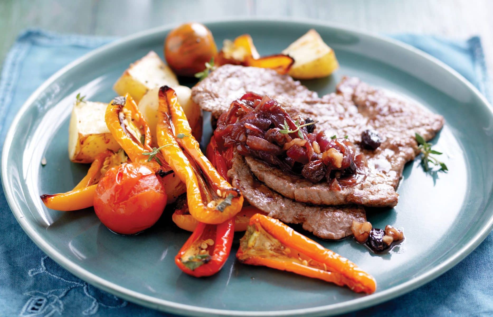 Grilled minute steaks with red onion compote - Healthy Food Guide