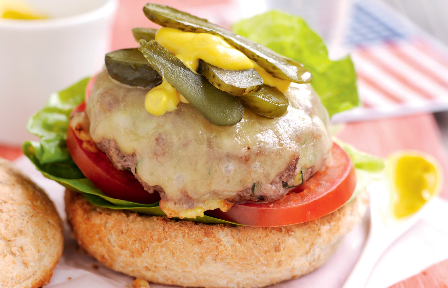 American beef burger - Healthy Food Guide