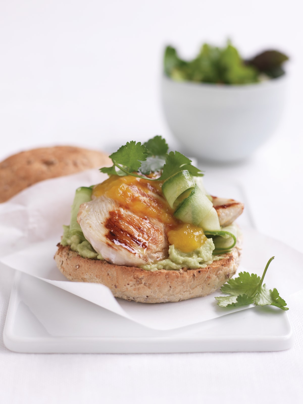 Chicken and mango chutney burger - Healthy Food Guide