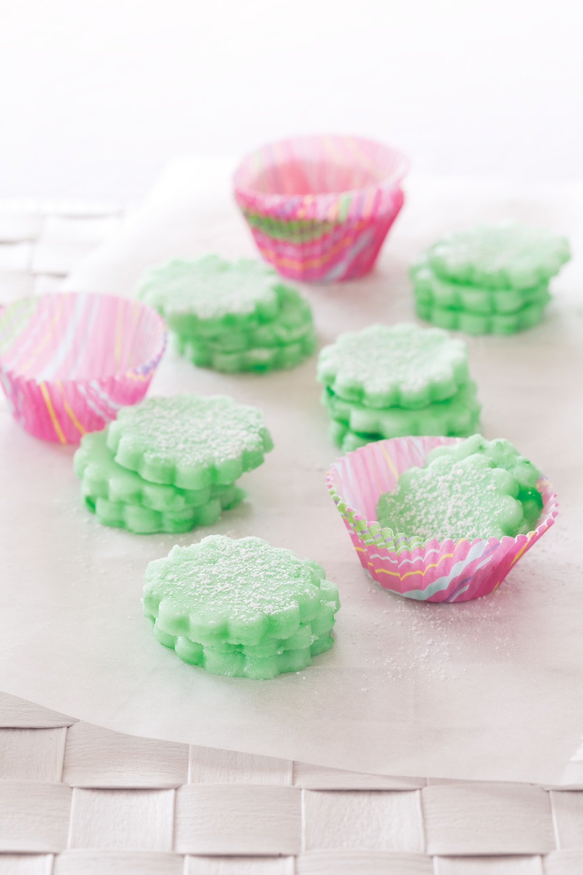 Egg-free peppermint creams - Healthy Food Guide