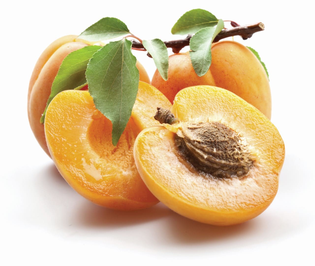 In season early autumn: Apricots - Healthy Food Guide
