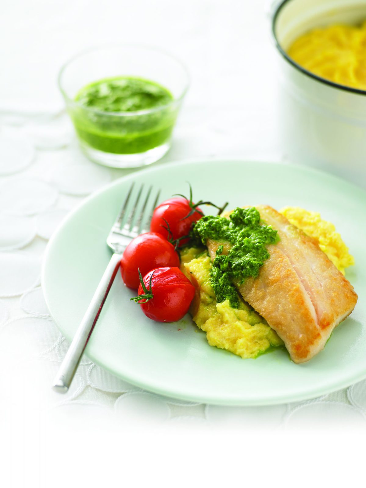 Pesto fish fillets with creamy polenta - Healthy Food Guide