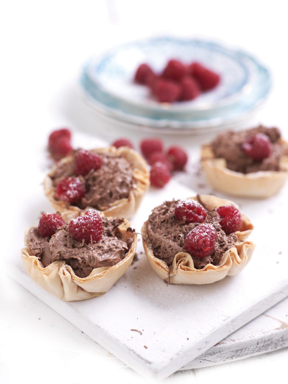 Raspberry and chocolate filo tarts - Healthy Food Guide