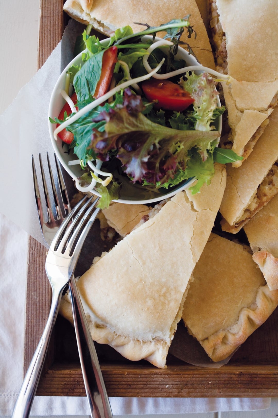 Spicy sausage calzone - Healthy Food Guide