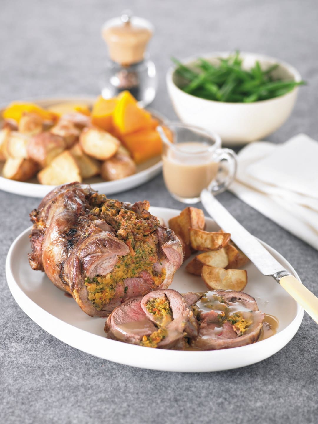 Stuffed shoulder of lamb - Healthy Food Guide