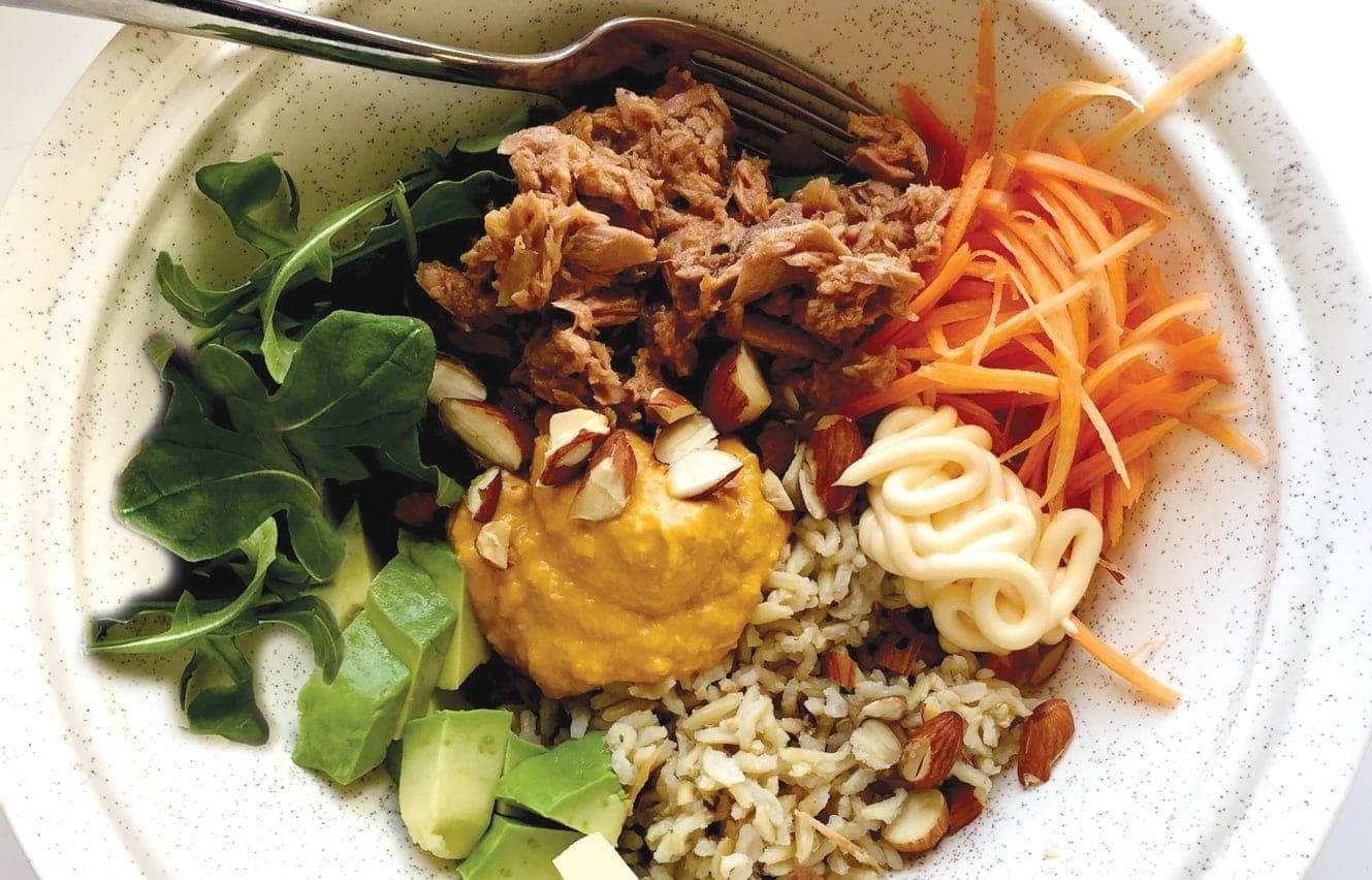Tuna hummus wellness bowl - Healthy Food Guide