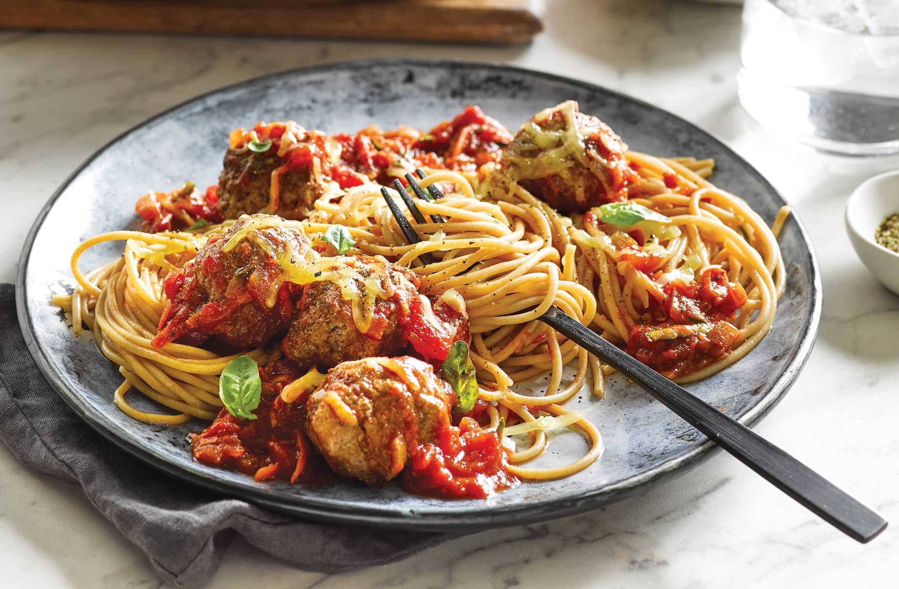 Linguine And Meatballs Spaghetti & Meatballs