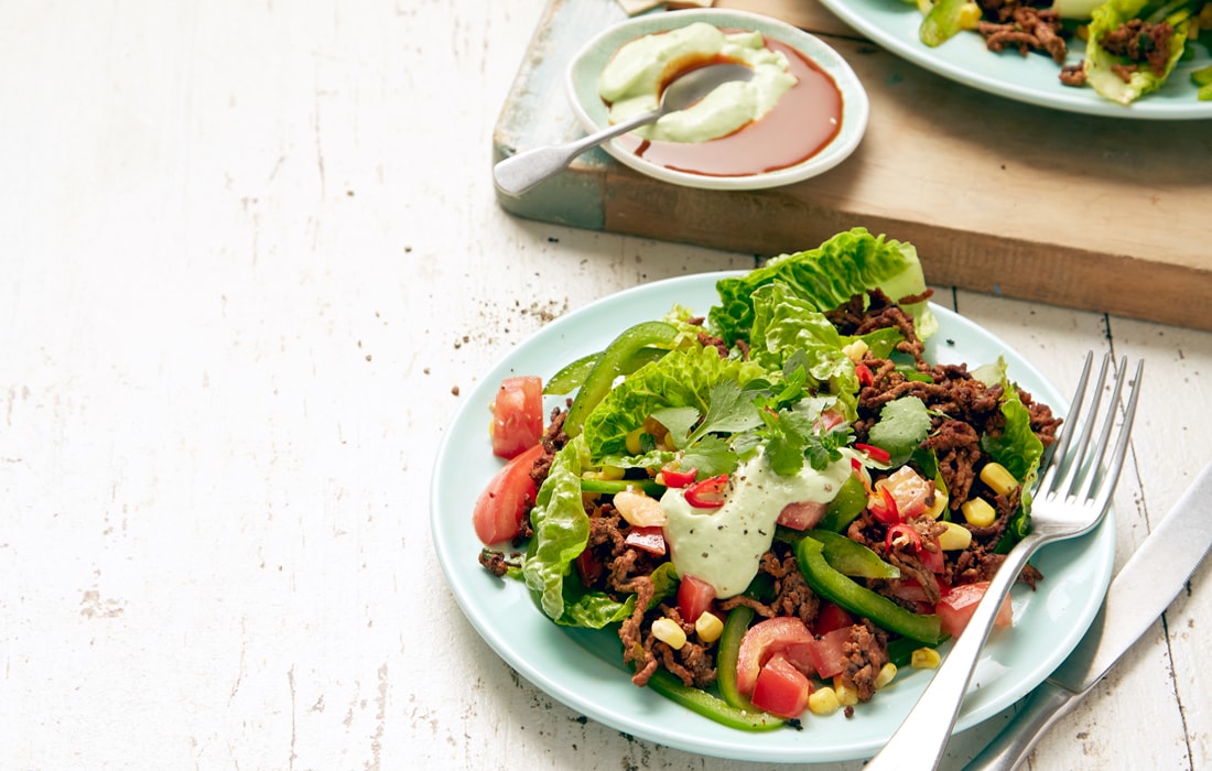 Mexi taco salad with tangy avocado yoghurt dressing - Healthy Food Guide