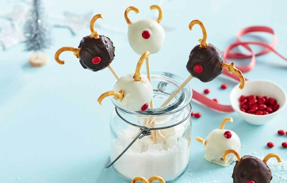 Red-nosed reindeer bliss balls - Healthy Food Guide