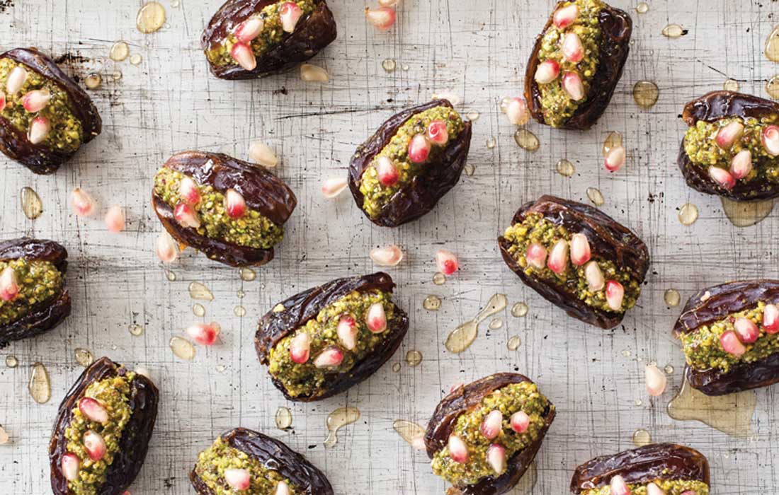 Medjool dates stuffed with pistachio marzipan - Healthy Food Guide