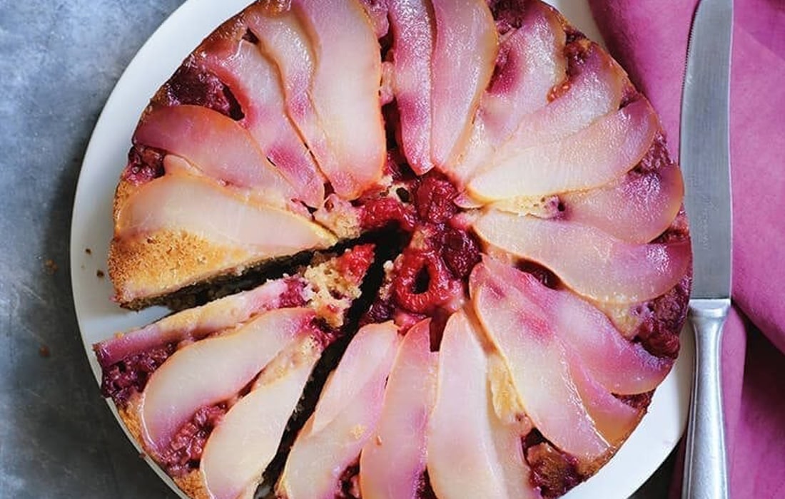 Pear and raspberry upside-down cake - Healthy Food Guide
