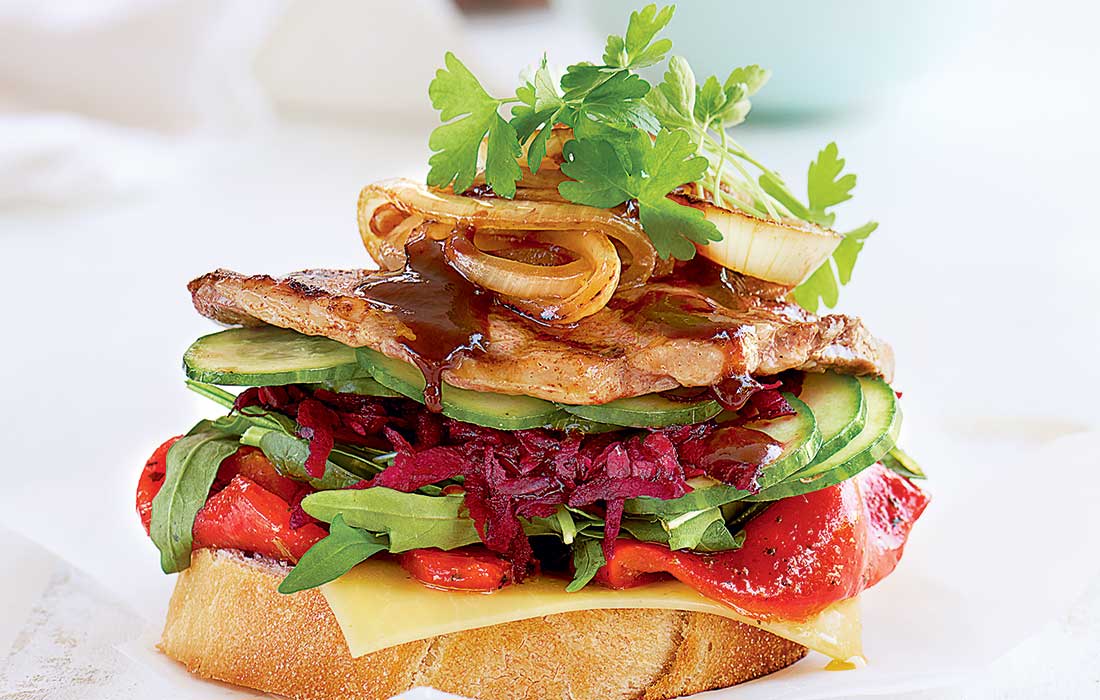 Open smoky steak sandwich with caramelised onions - Healthy Food Guide